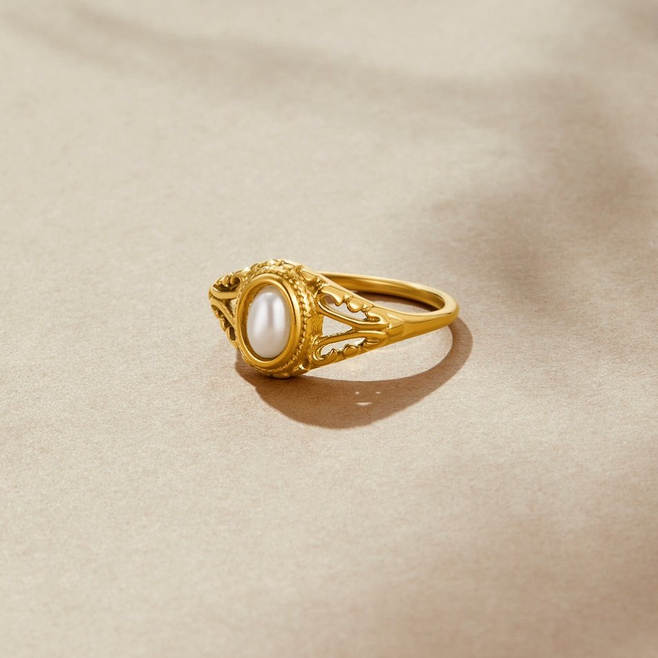 Joline™ Vintage Royal Pearl Ring – C&B